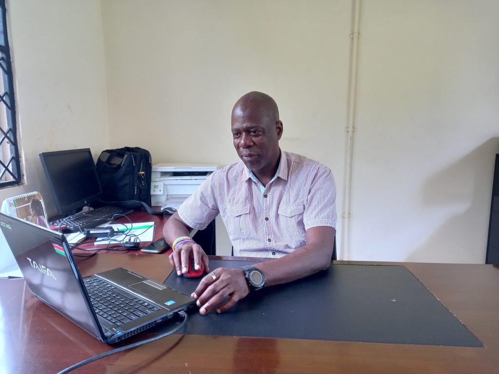 A carpenter for 40 years and still going strong – Kenya News Agency